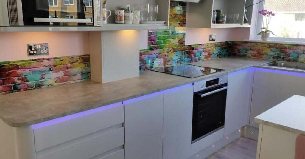 6 Tips to choose the right splashback for your dream kitchen